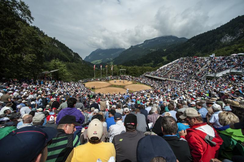 570 Bergfest-Startplätze auf Verbände verteilt | Schlussgang